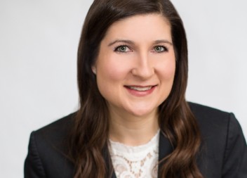 Lisa Decker's Instagram, Twitter & Facebook on IDCrawl